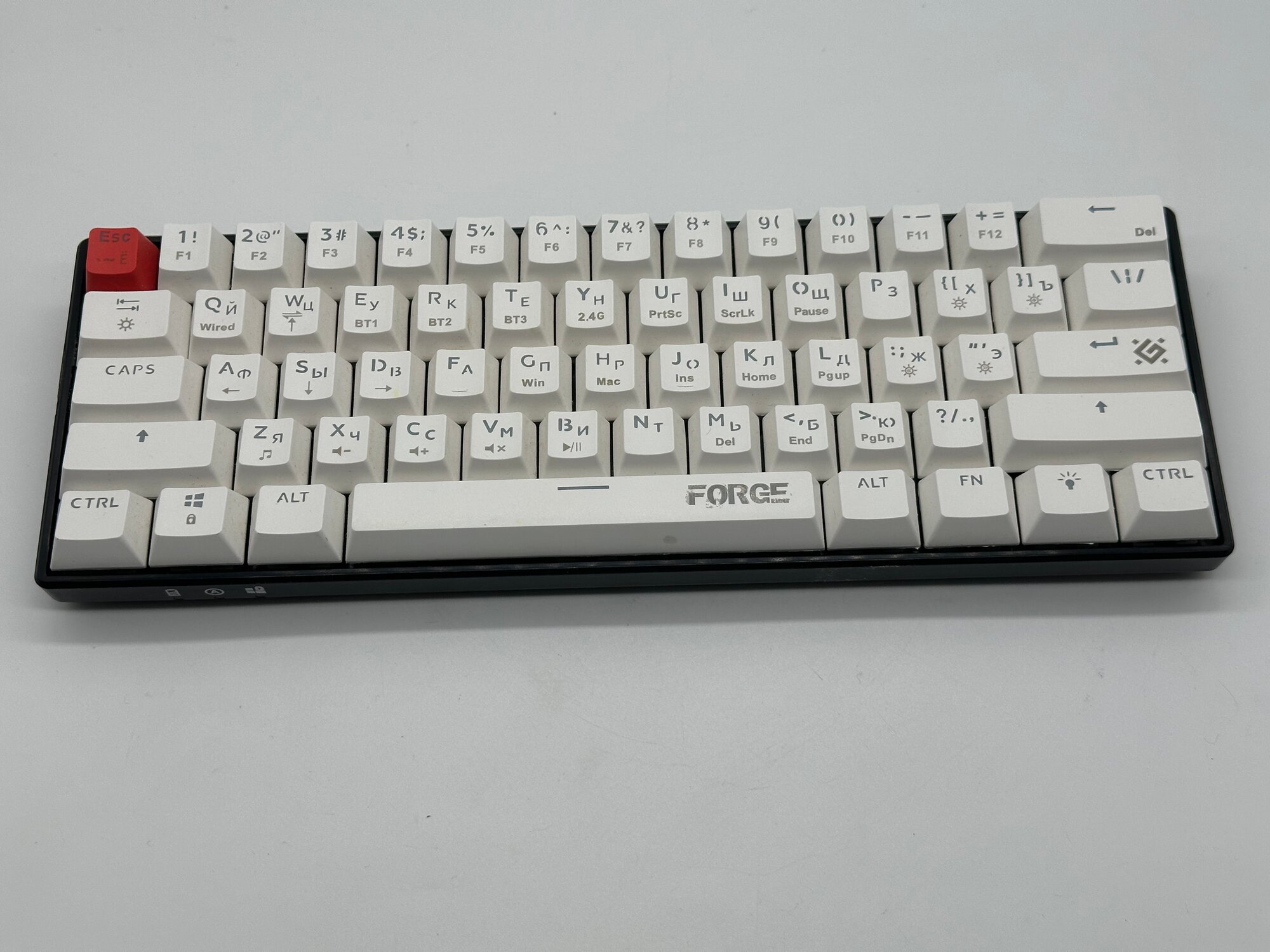 Клавиатура Игровая беспроводная+Bluetooth Defender Forge GK-345 oem