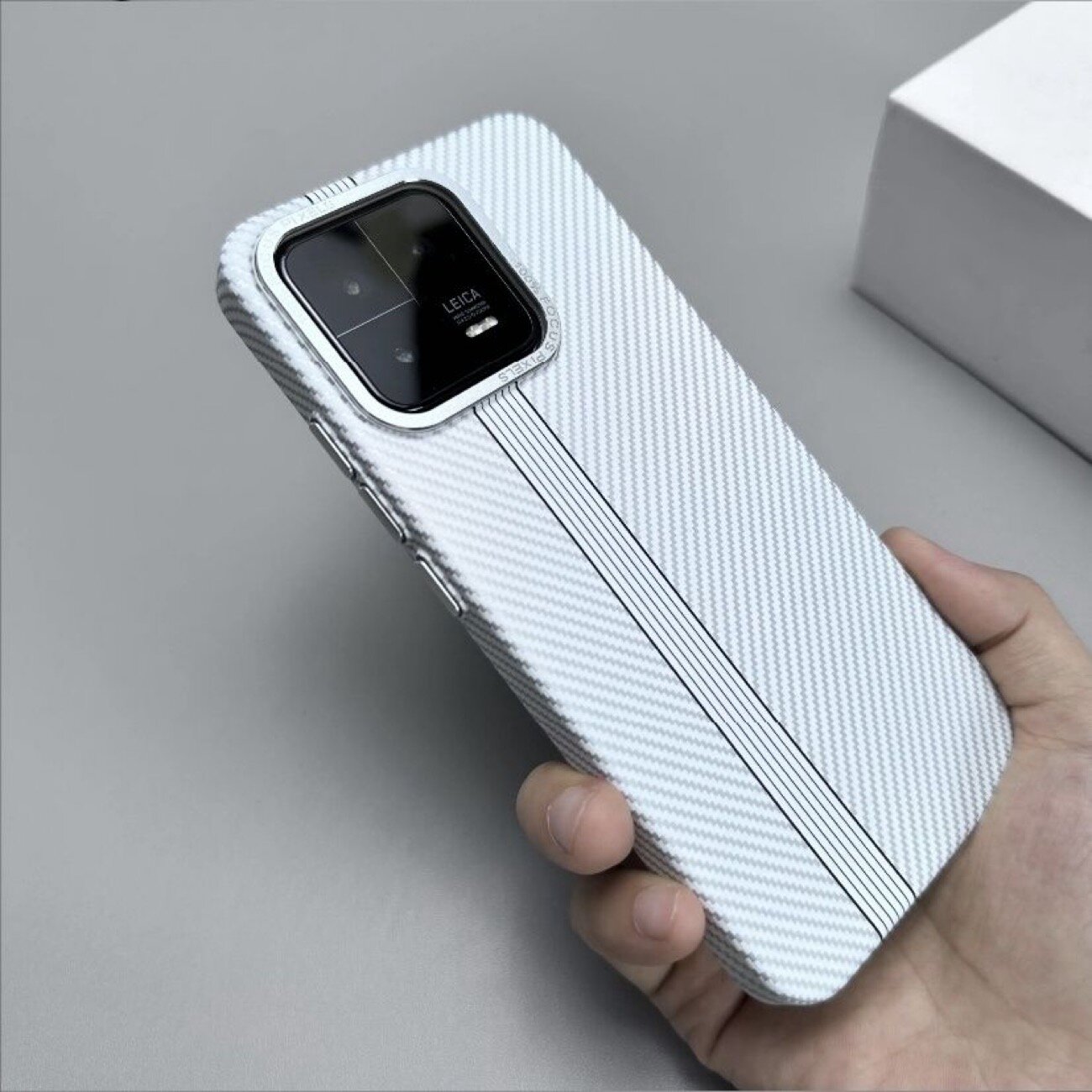 Текстурированный магнитный чехол для телефона Xiaomi 13 carbon fibre