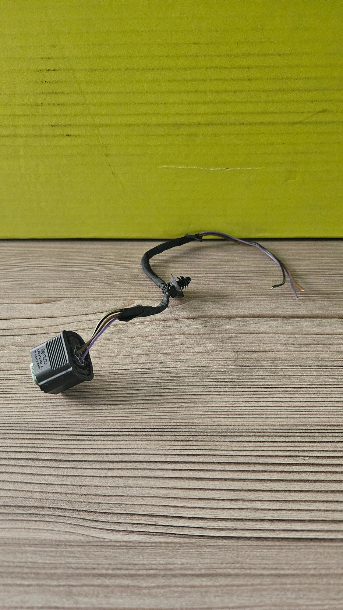 Разъем штекер на 3 контакта Vag на 3 pin оригинал