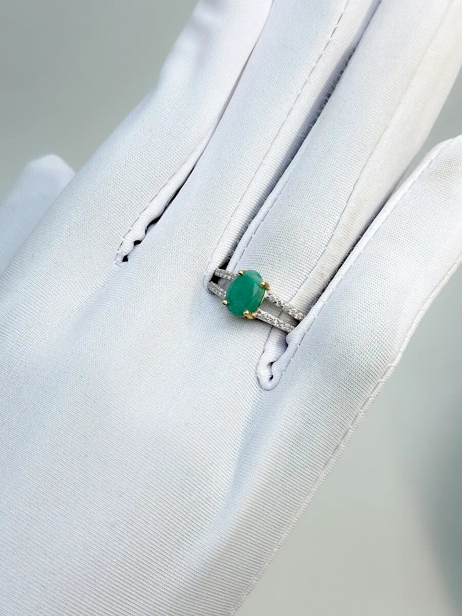 Кольцо, серебро, 925 проба, золочение, родирование, изумруд, фианит