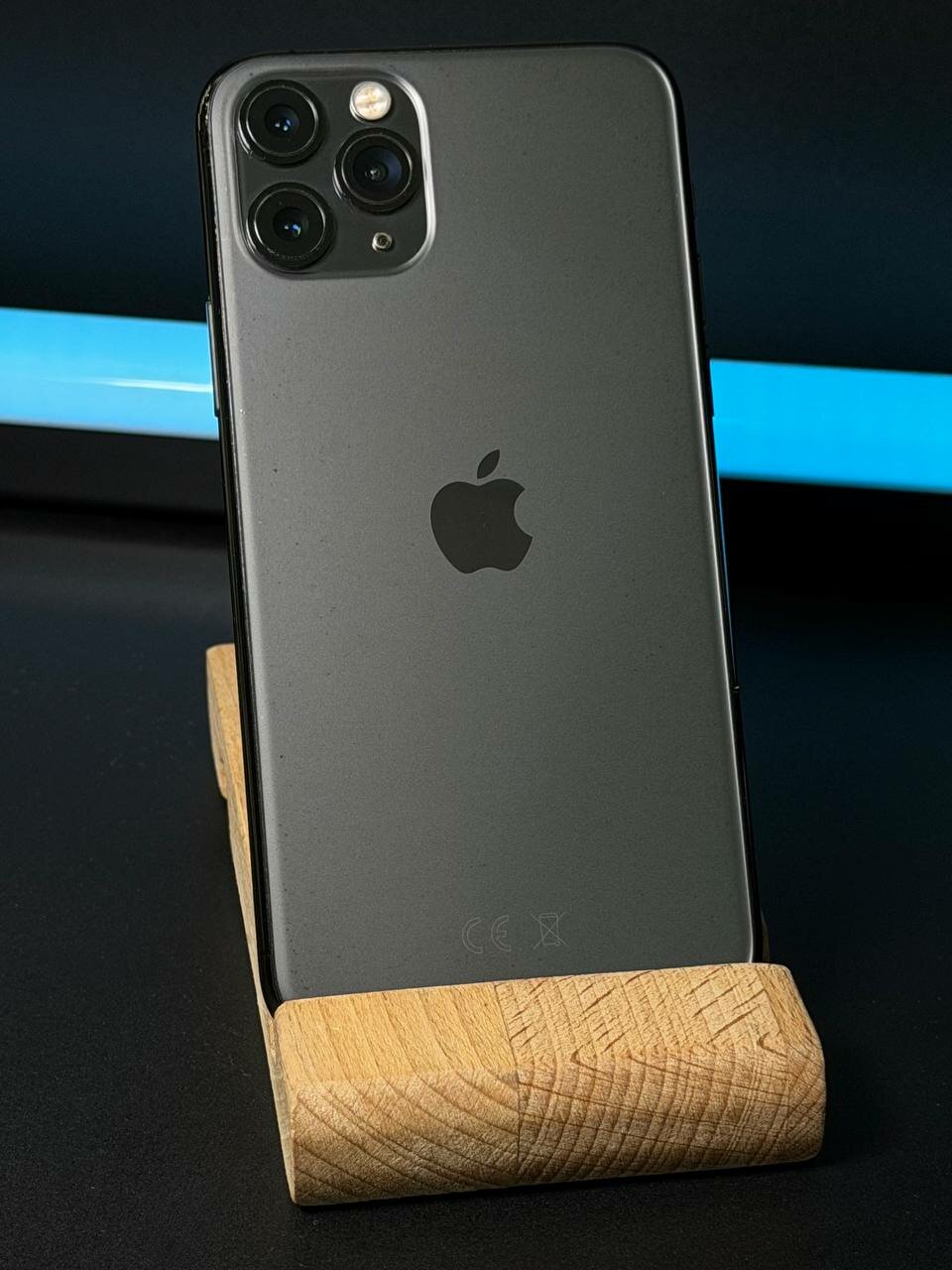 Смартфон Apple iPhone 11 Pro, 64gb, Space Gray, SE, nano SIM + eSIM, 86%