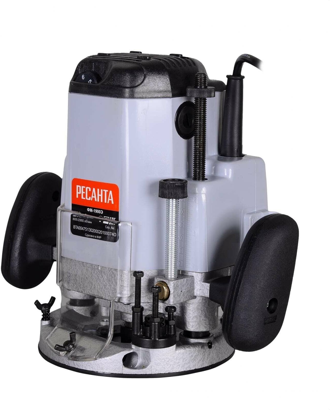 Фрезерная машина Ресанта ФМ-1900Э, 1900 Вт, 23000 об/мин, рабочий ход фрезы 50 мм, микролифт