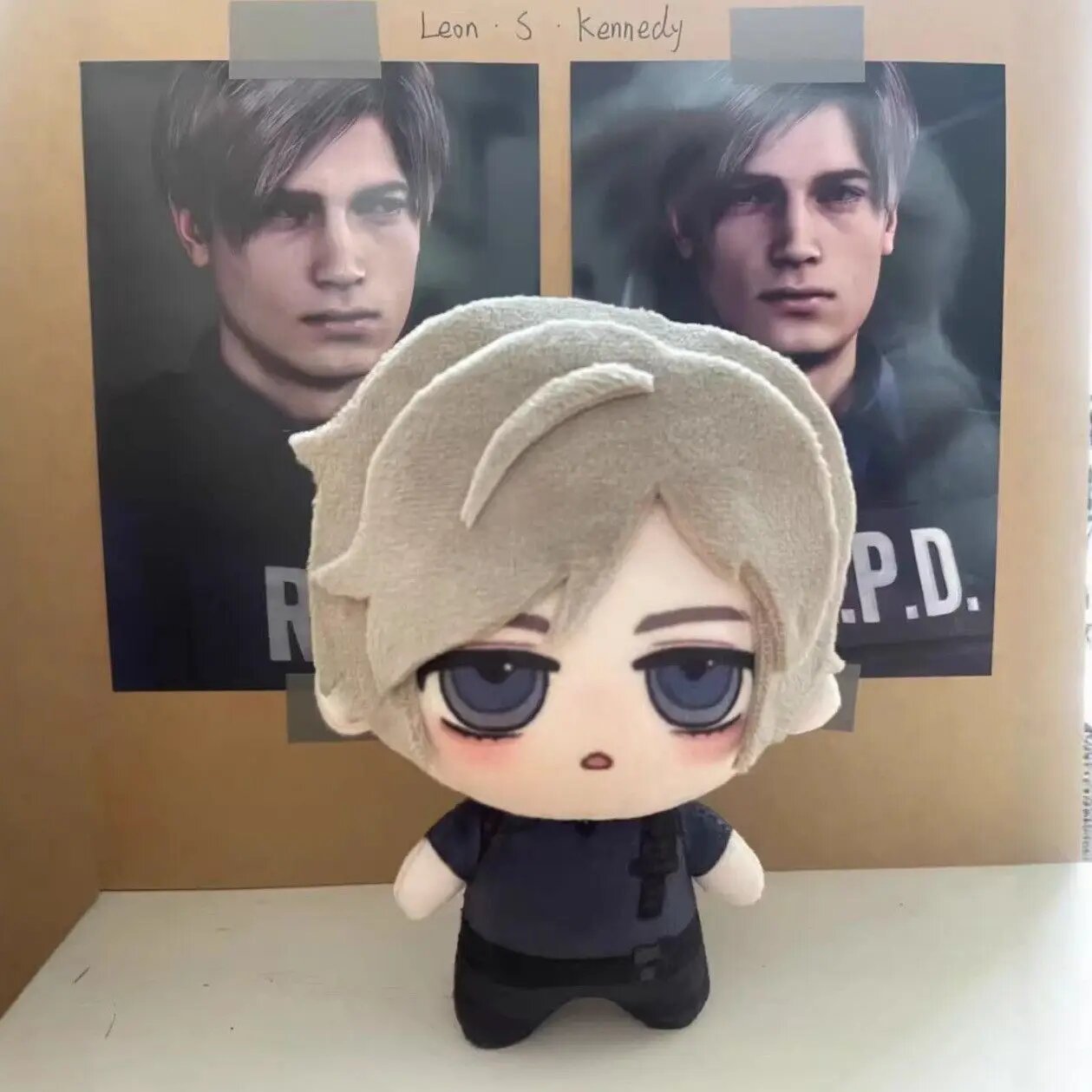 Плюшевая кукла Resident Evil Леон, 10 см, Leon B