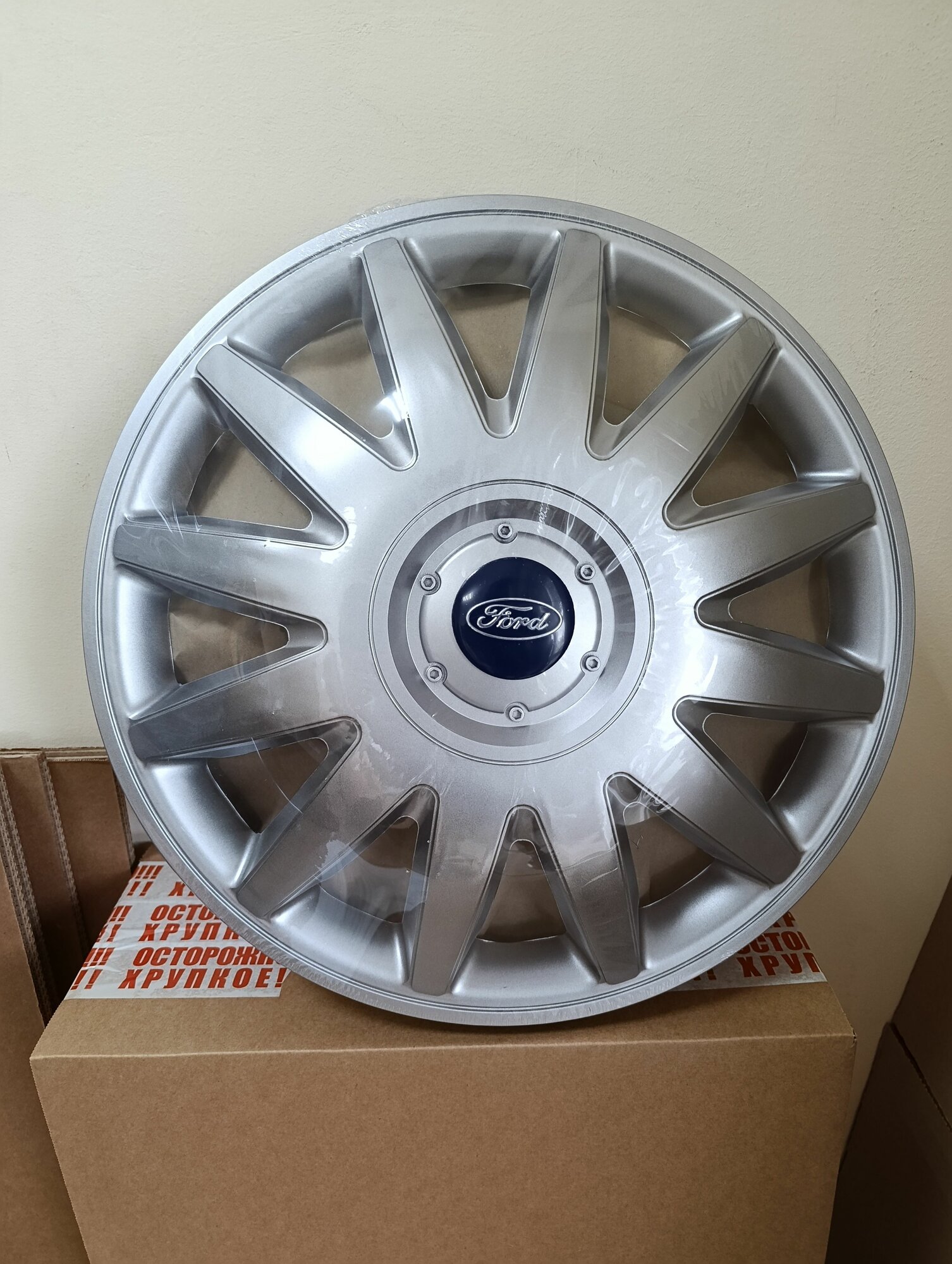 Колпаки на Форд транзит Спарка r16