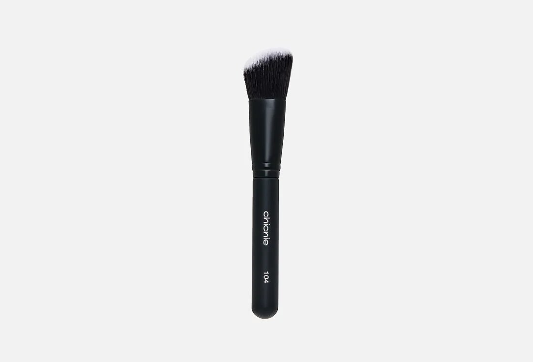 Chicnie Angled blending brush 104 Скошенная кисть для макияжа лица 1 шт