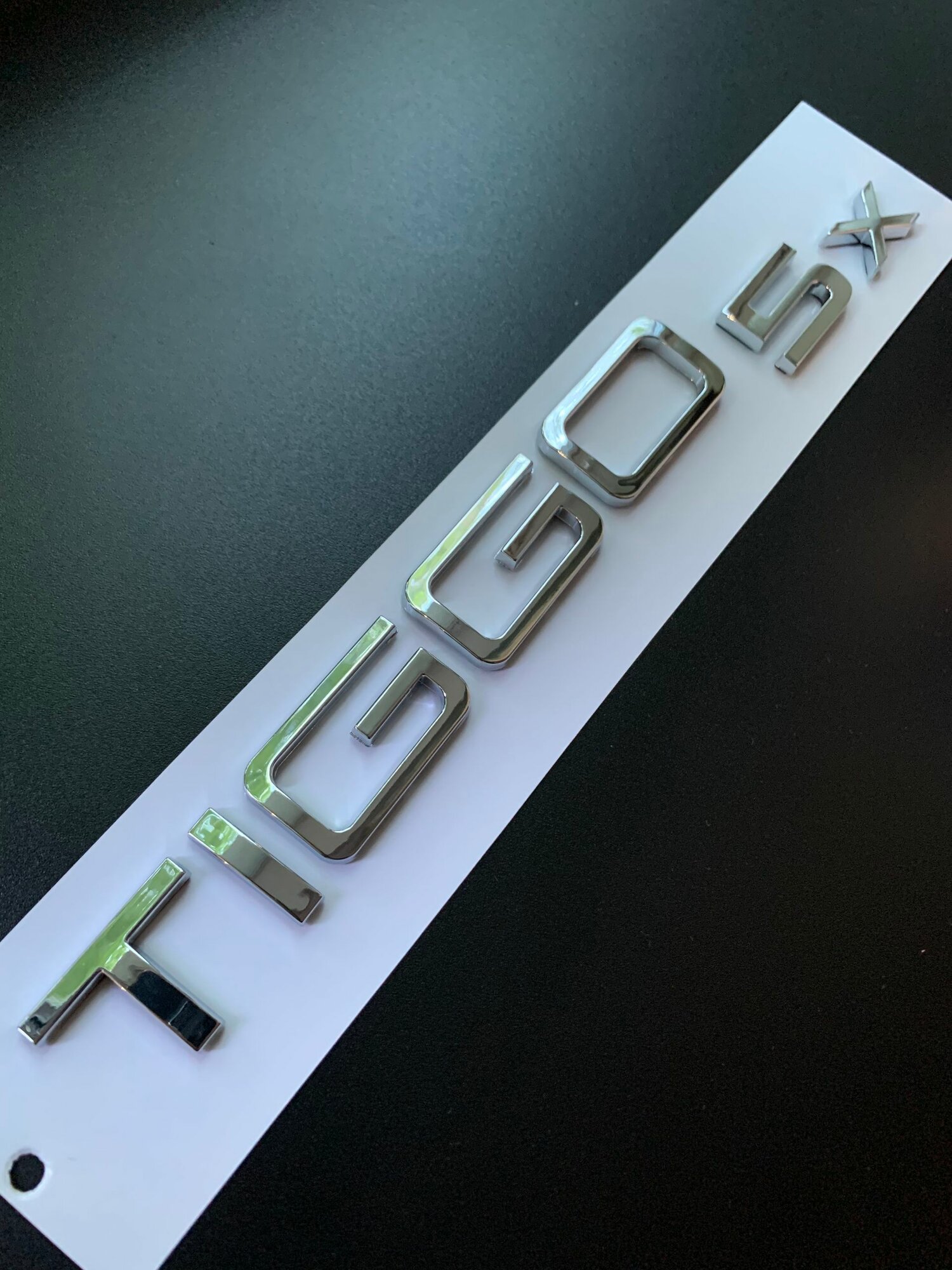 Надпись на крышку багажника Чери Тигго 5x хром. Эмблема Chery Tiggo 5x 22см 1шт