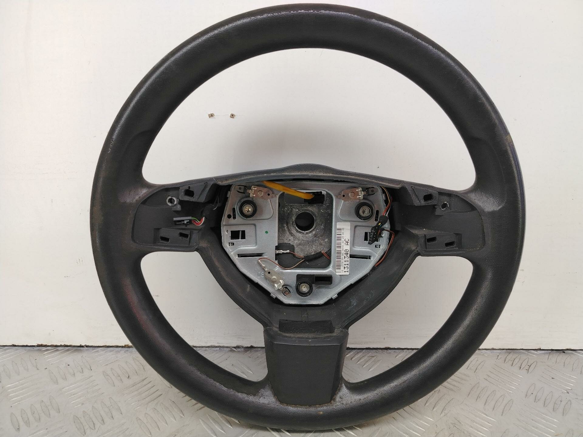 Руль Opel Zafira B 2005 1311340AC