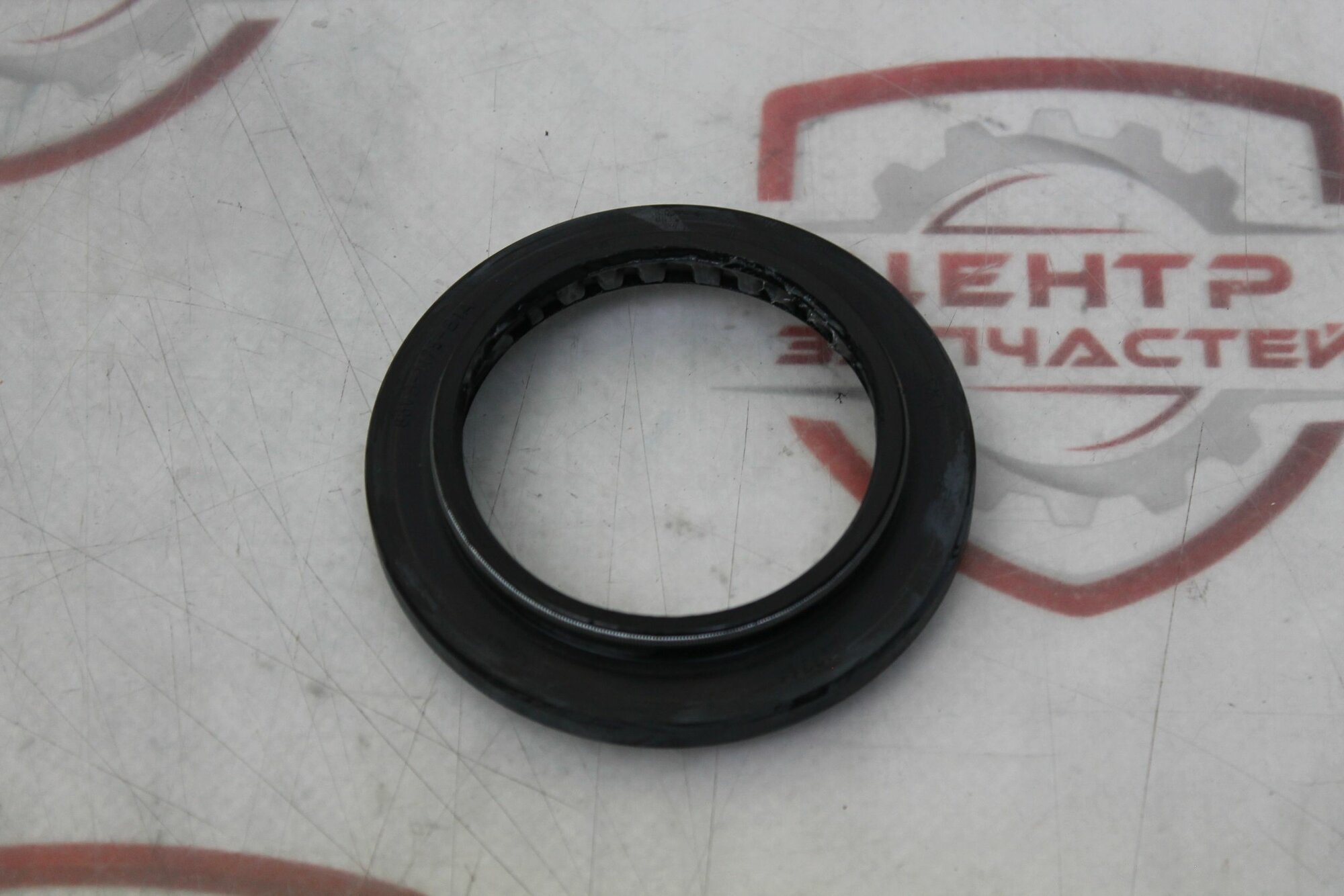 Сальник задней ступицы FORD 6143628