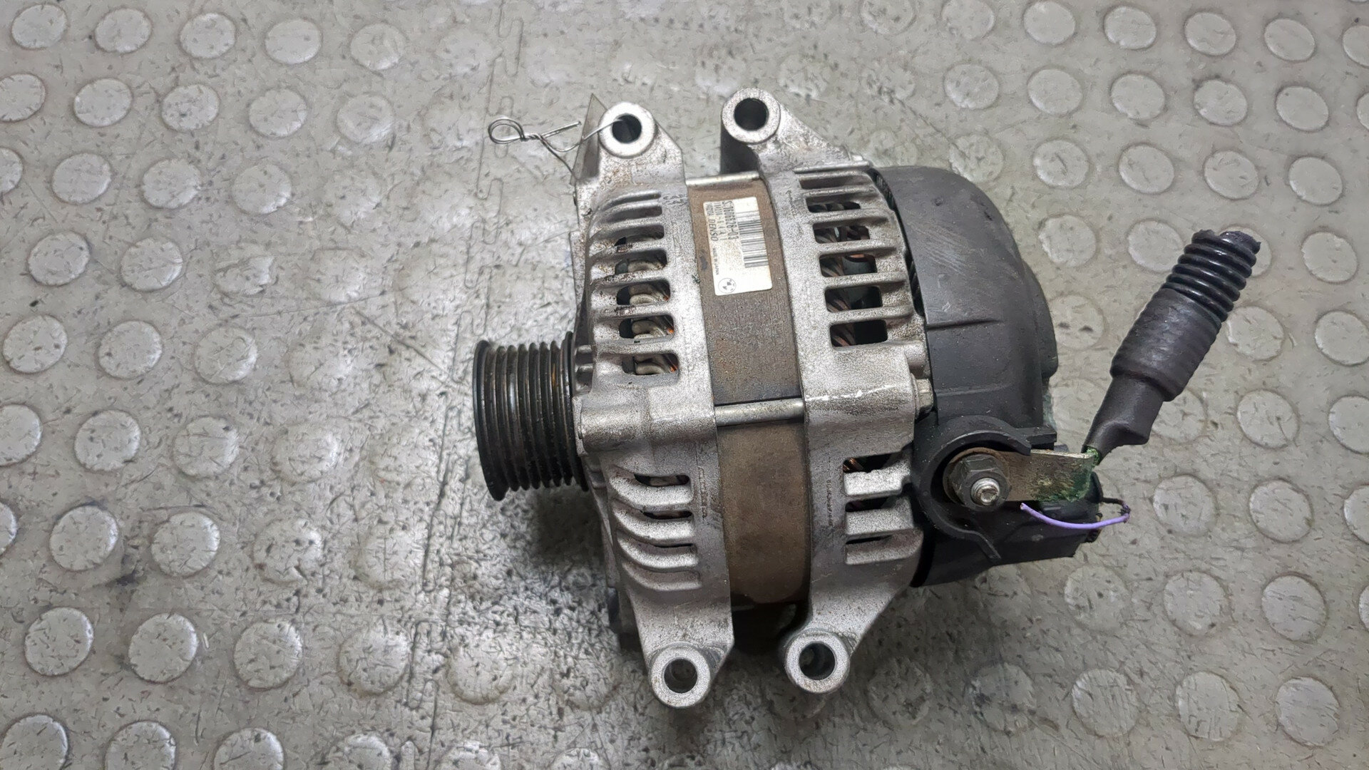Генератор BMW 6 F12, F13, F06 Б/У