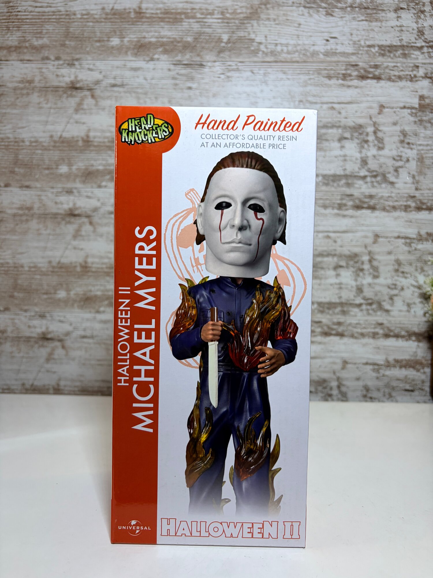 Коллекционная статуэтка-болванчик Michael Myers (Майкл Майерс) Halloween II Head Knockers от NECA, 20 см
