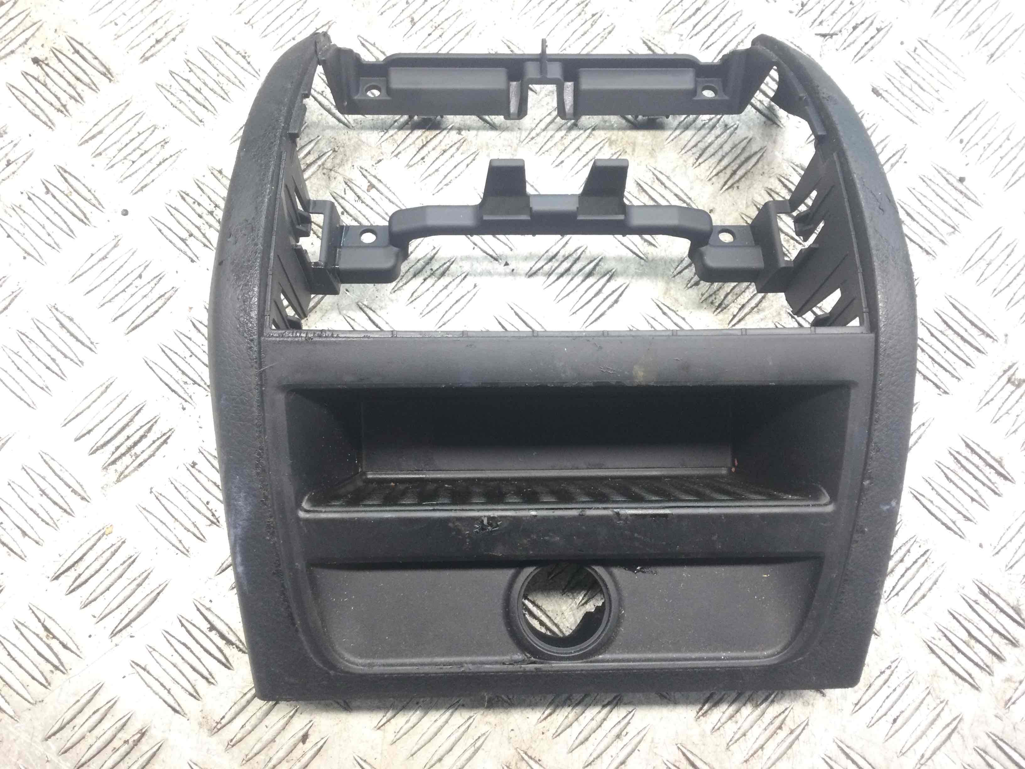 Б/У Накладка декоративная центральной консоли BMW 5-Series F10/F11/GT F07 (2009-2013) 2010 г.