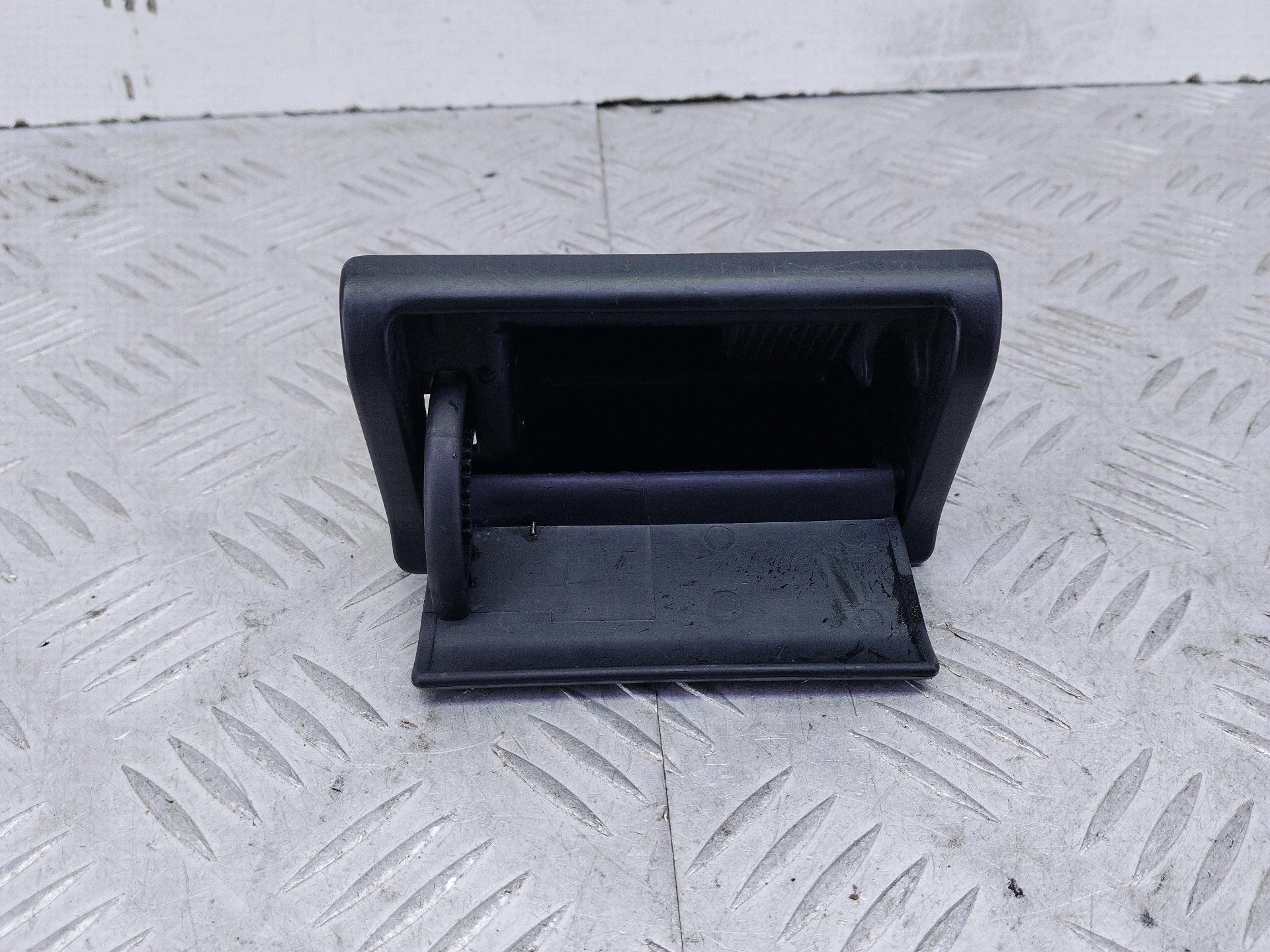 Пепельница Volkswagen Caravelle T4 (1991 - 2003) 705857405