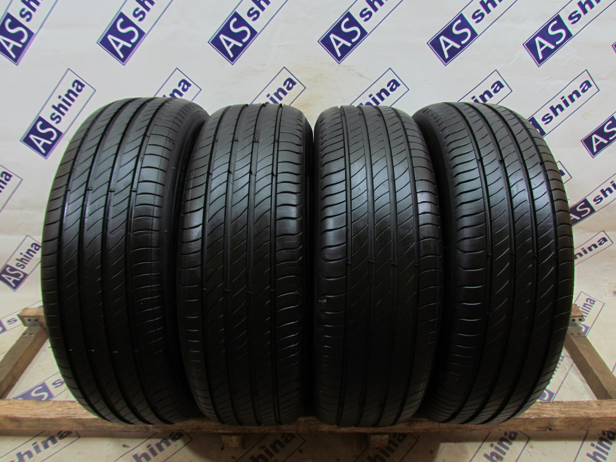 Комплект (2 шт) Michelin Primacy 4 215 65 R17 летние БУ шины 5-10% износ , артикул 0024343