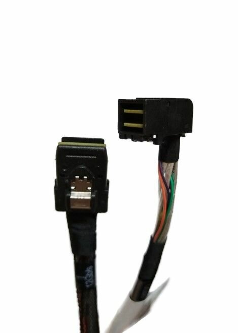Кабель IBM / Lenovo 00FC233 0,7м прямой-угловой с разъёмами MiniSAS SFF-8087 на MiniSAS HD SFF-8643 для рейд-контроллеров и серверов