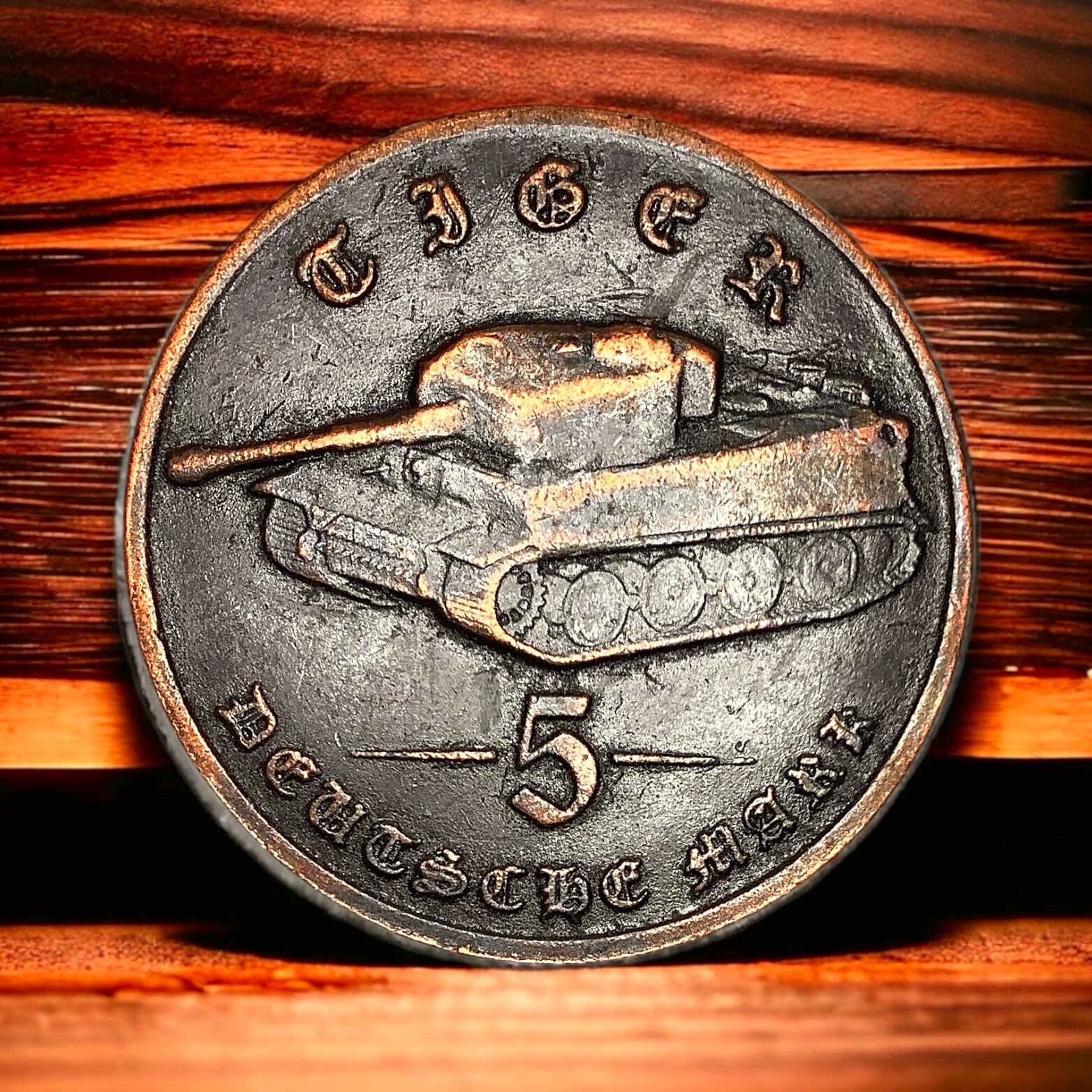 Монета Германия 5 марок 1988 года. Танк Тигр