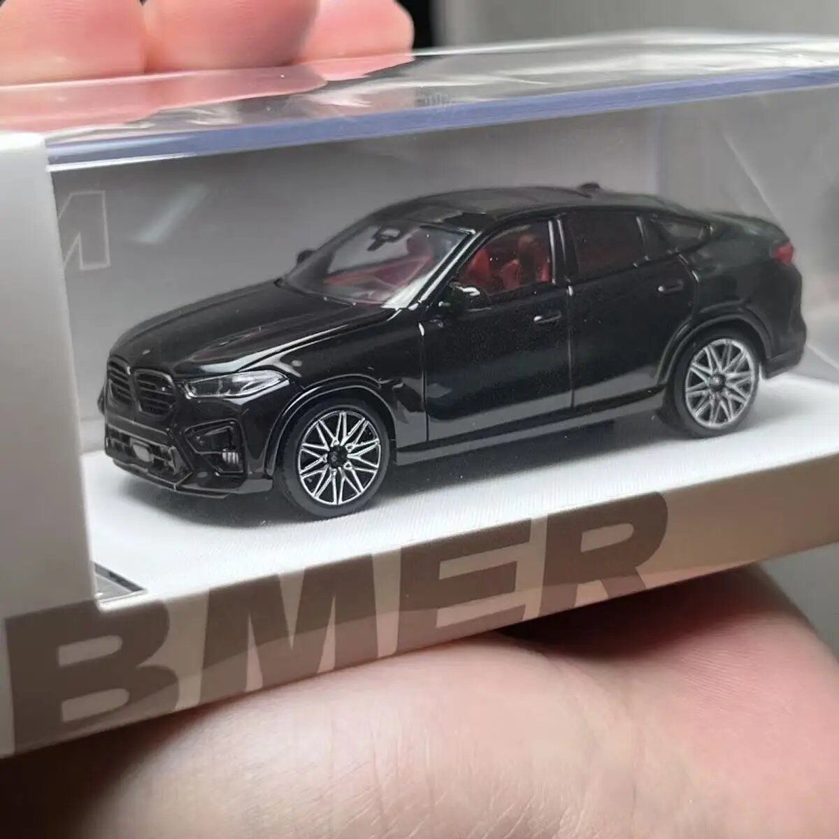 Модель автомобиля BMW X6M X5M TAKARA TOMY 1:64 X6M-Blac
