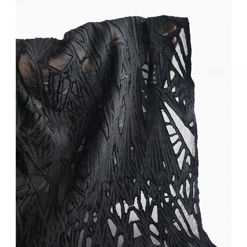 Вискозная ткань Black Hollow Cut Flower, 100 см