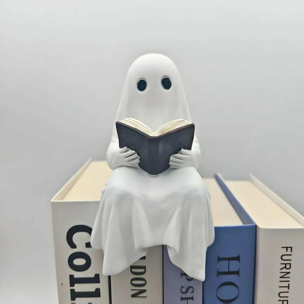 Фигурка-призрак, читающий книгу декор на край полки и стола