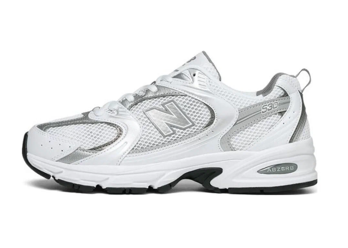 Кроссовки 530