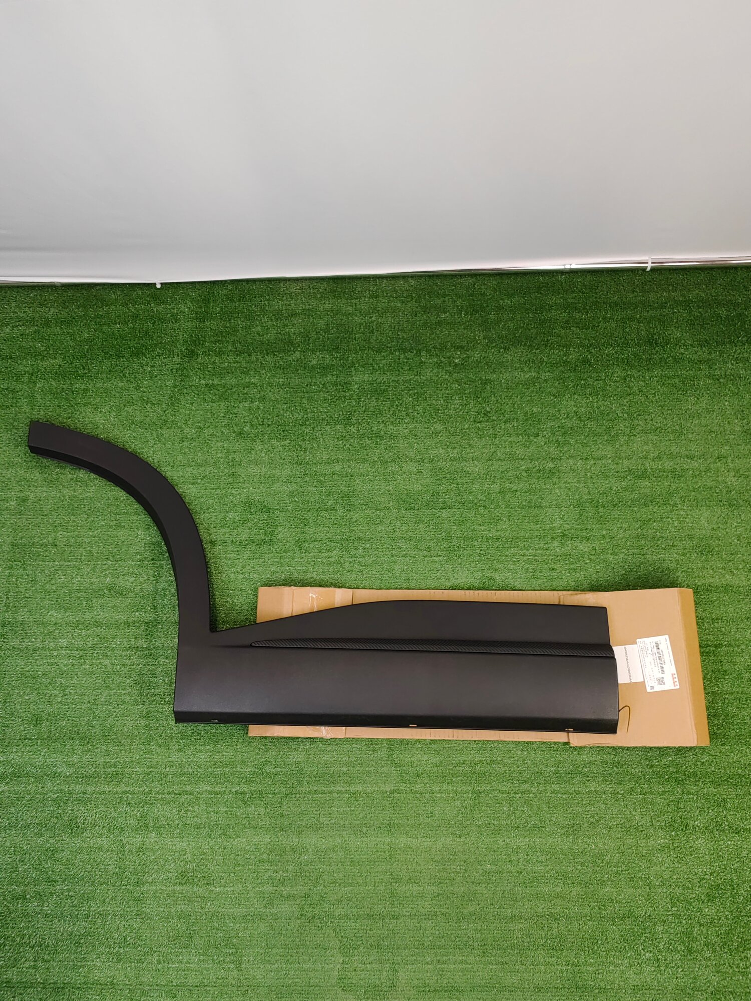 CHERY Накладка двери задней правой Omoda C5 609001056AA