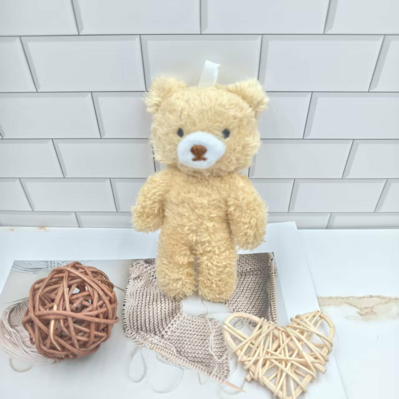 Новый милый плюшевый брелок в виде медвежонка для женщин, маленький игрушечный аксессуар, украшение для сумки, плюшевый брелок для ключей.