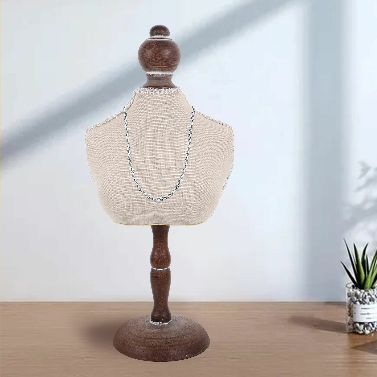 Винтажный манекен для ожерелья из дерева и кружева с подставкой для дома