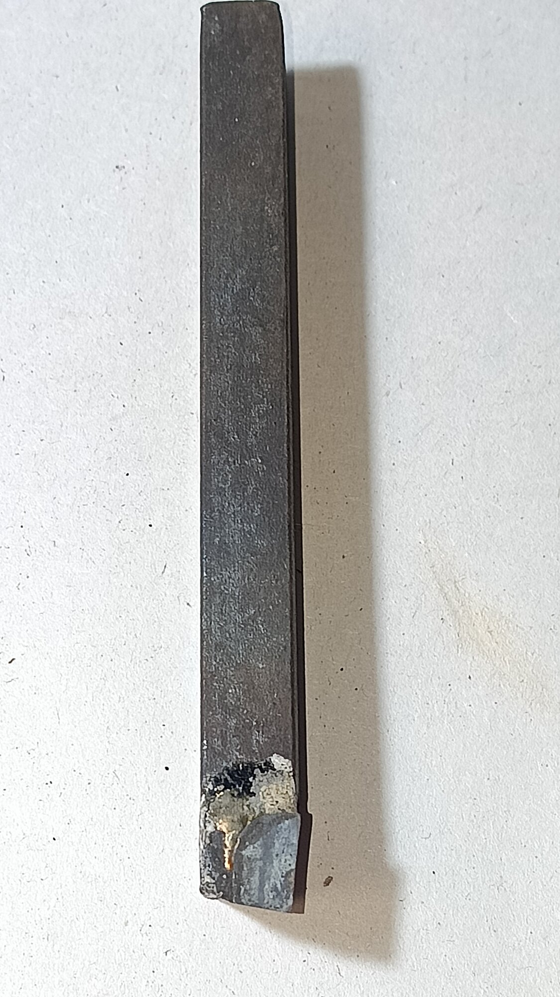 Резец проходной упорный прямой 20х12х120 ВК8