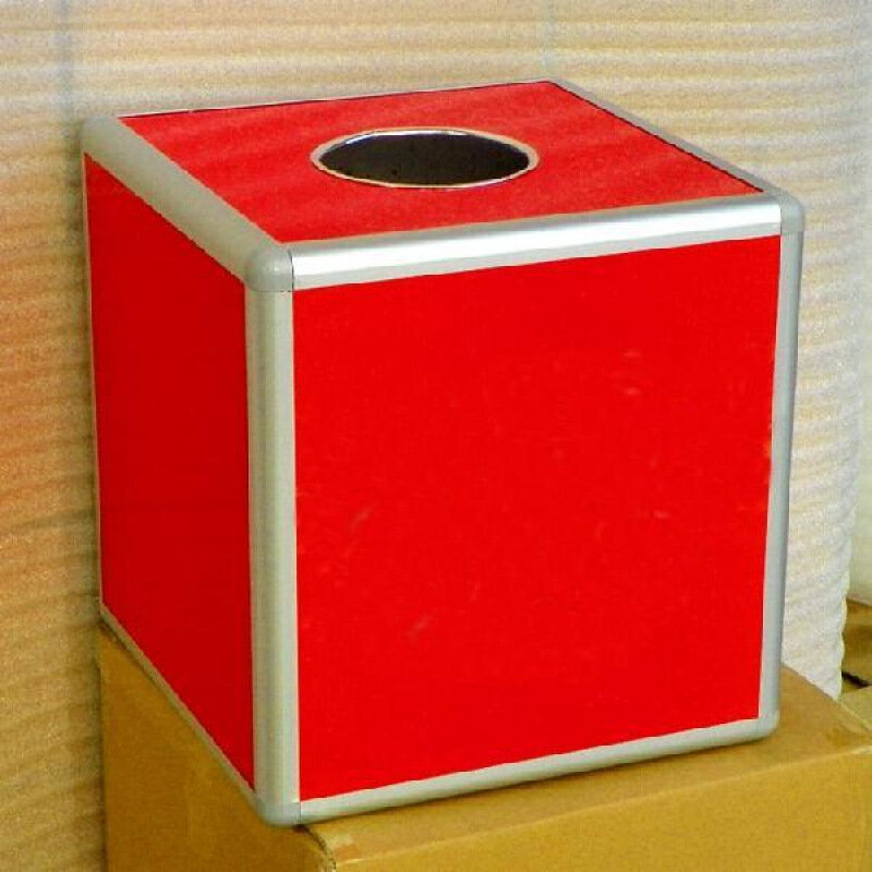 Большие, средние и маленькие призовые коробки, лотерейные коробки, коробки для азартных игр, призовые коробки с пронумерованными шариками и призами.