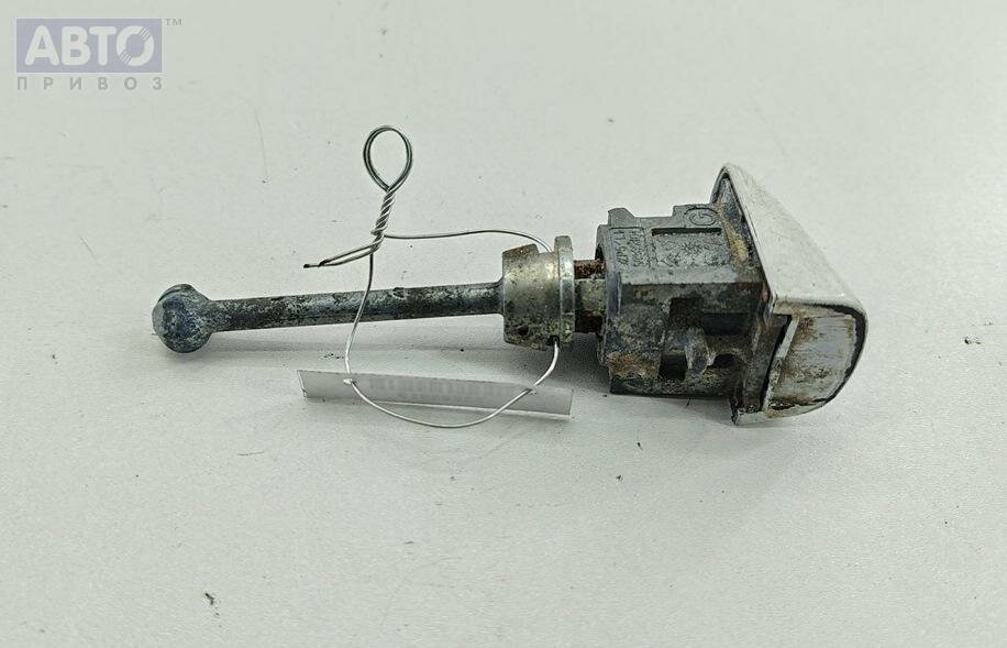 Личинка замка Peugeot 207