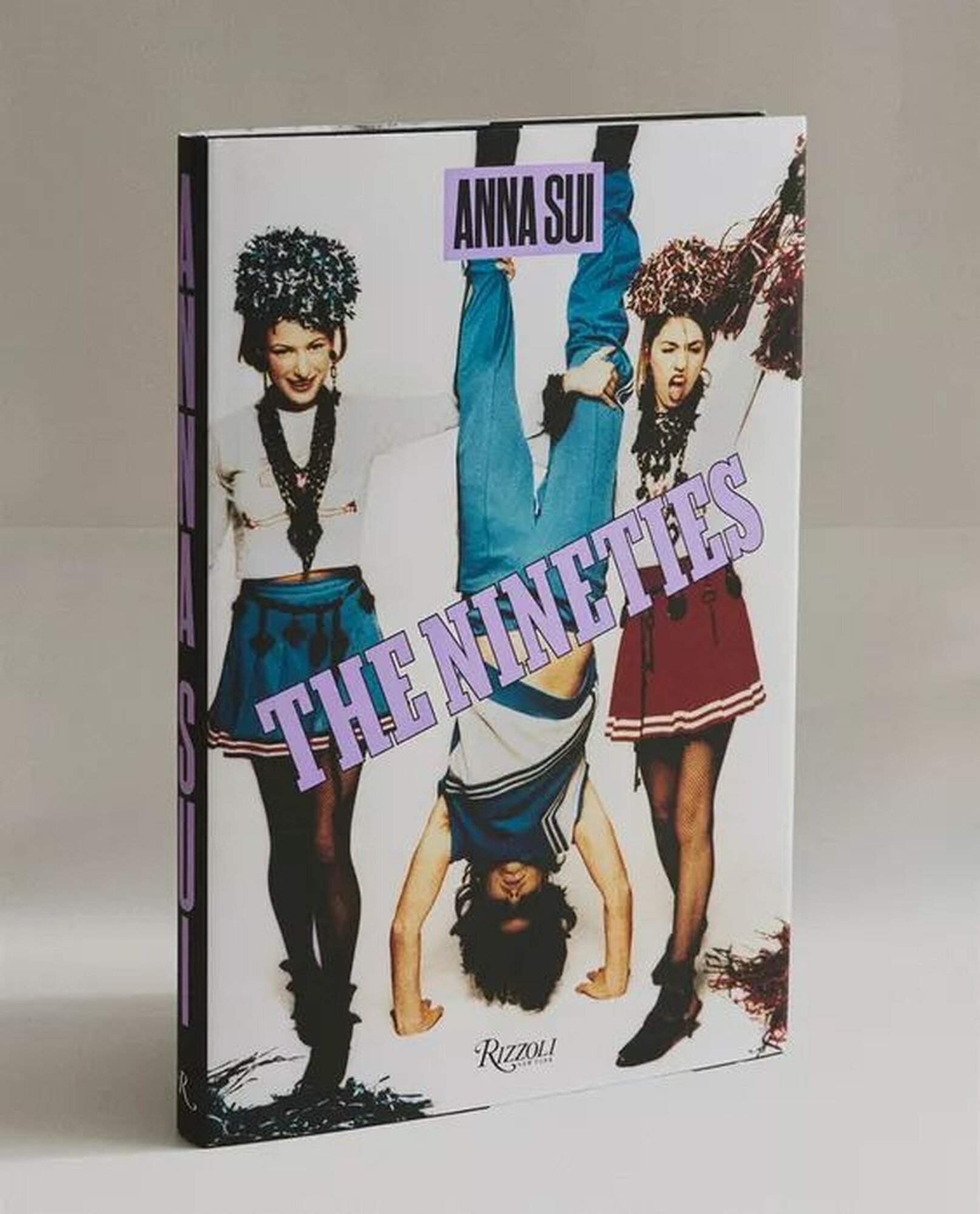Книга ZARA HOME "The Nineties", Anna Sui, 32x21x3 см, твердый переплет, 100% бумага