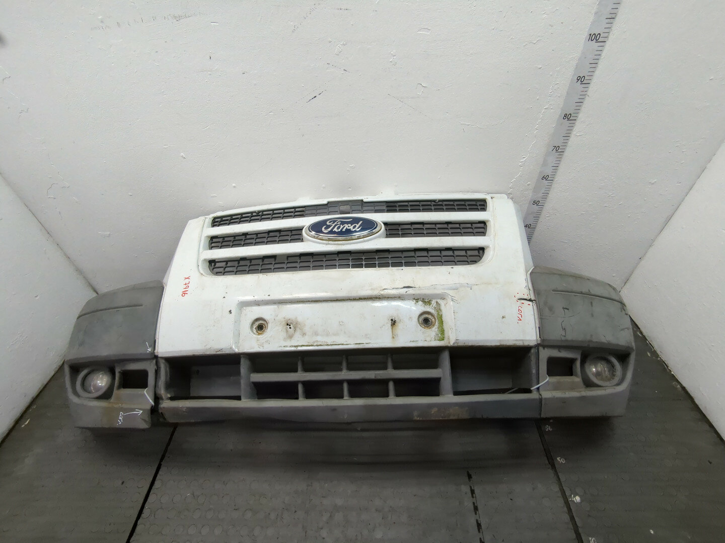 Бампер передний Ford Transit Б/У