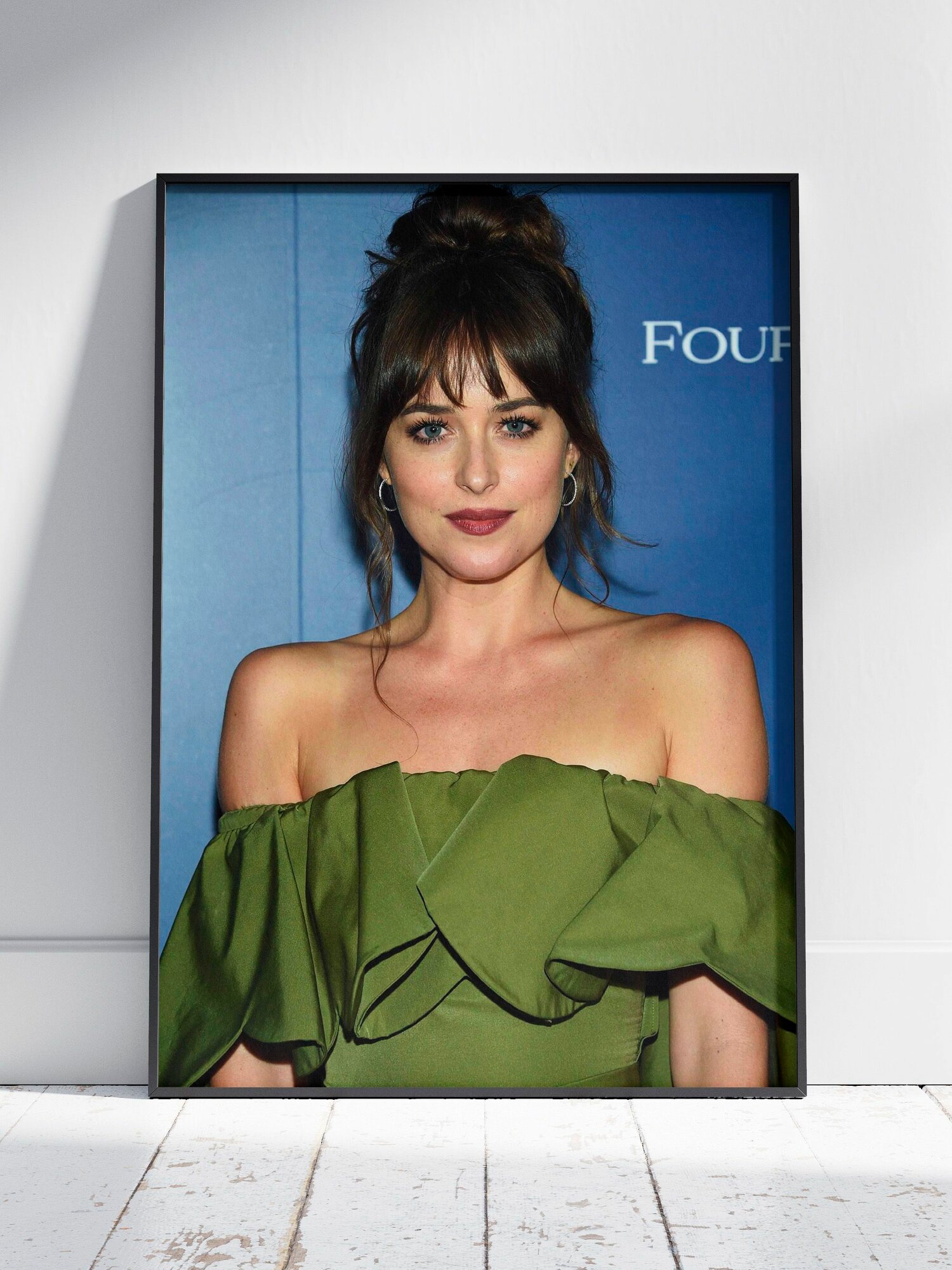 Плакат на стену для интерьера Дакота Джонсон (Dakota Johnson 25) - Постер по актеру фильма, кино, сериала формата A4 (21x30 см)