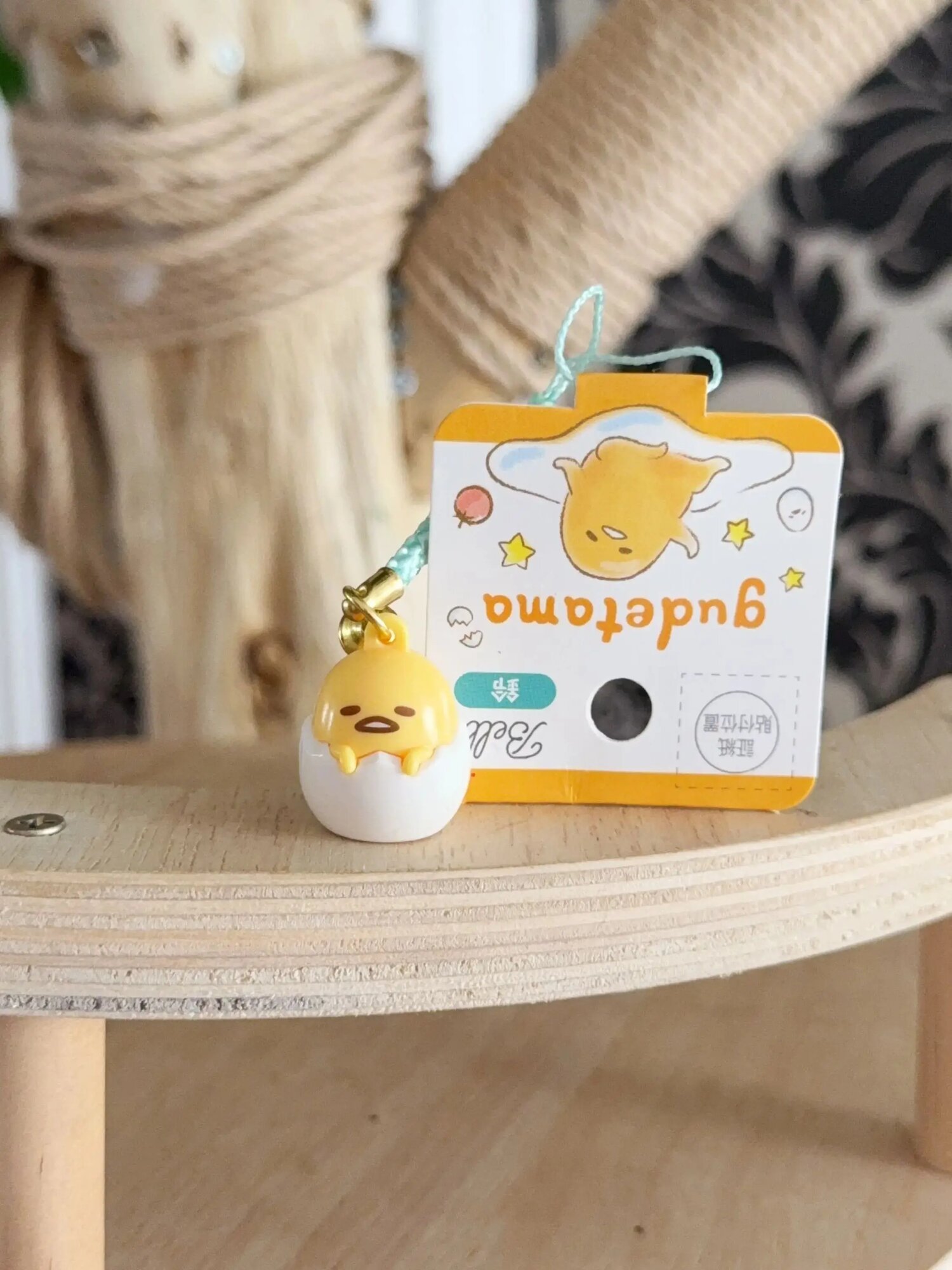 Gudetama Lazy Egg брелок TAKARA TOMY