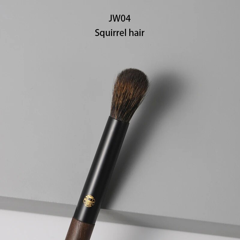 Кисть для теней JW04 из ласки