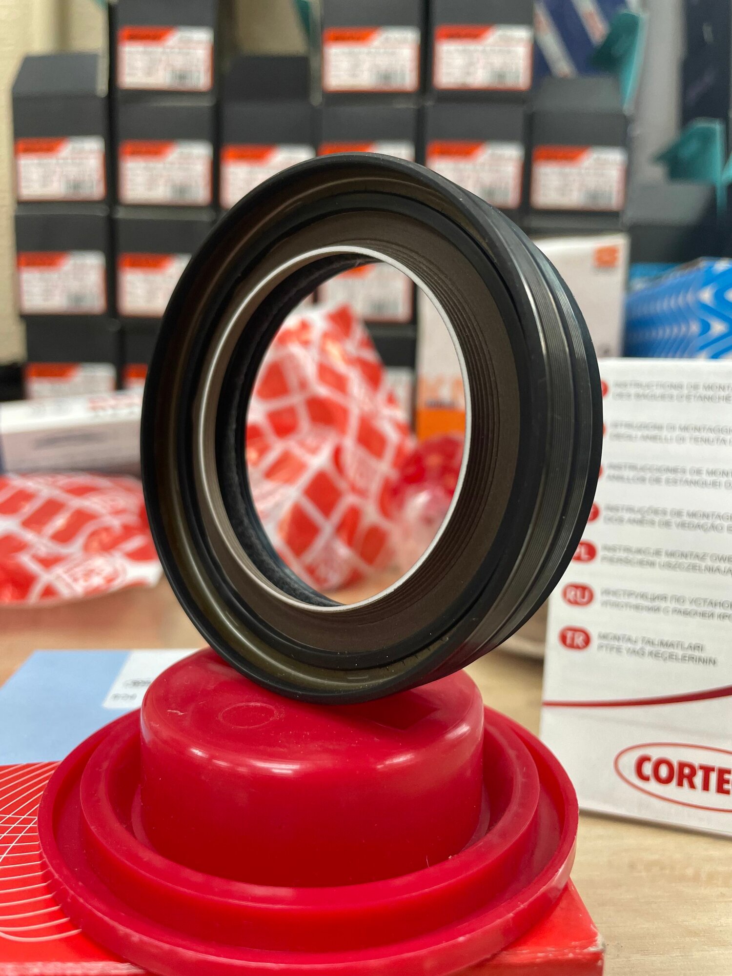 CORTECO Сальник коленвала передний PTFE 57x82x13.5 мм арт. 49356251