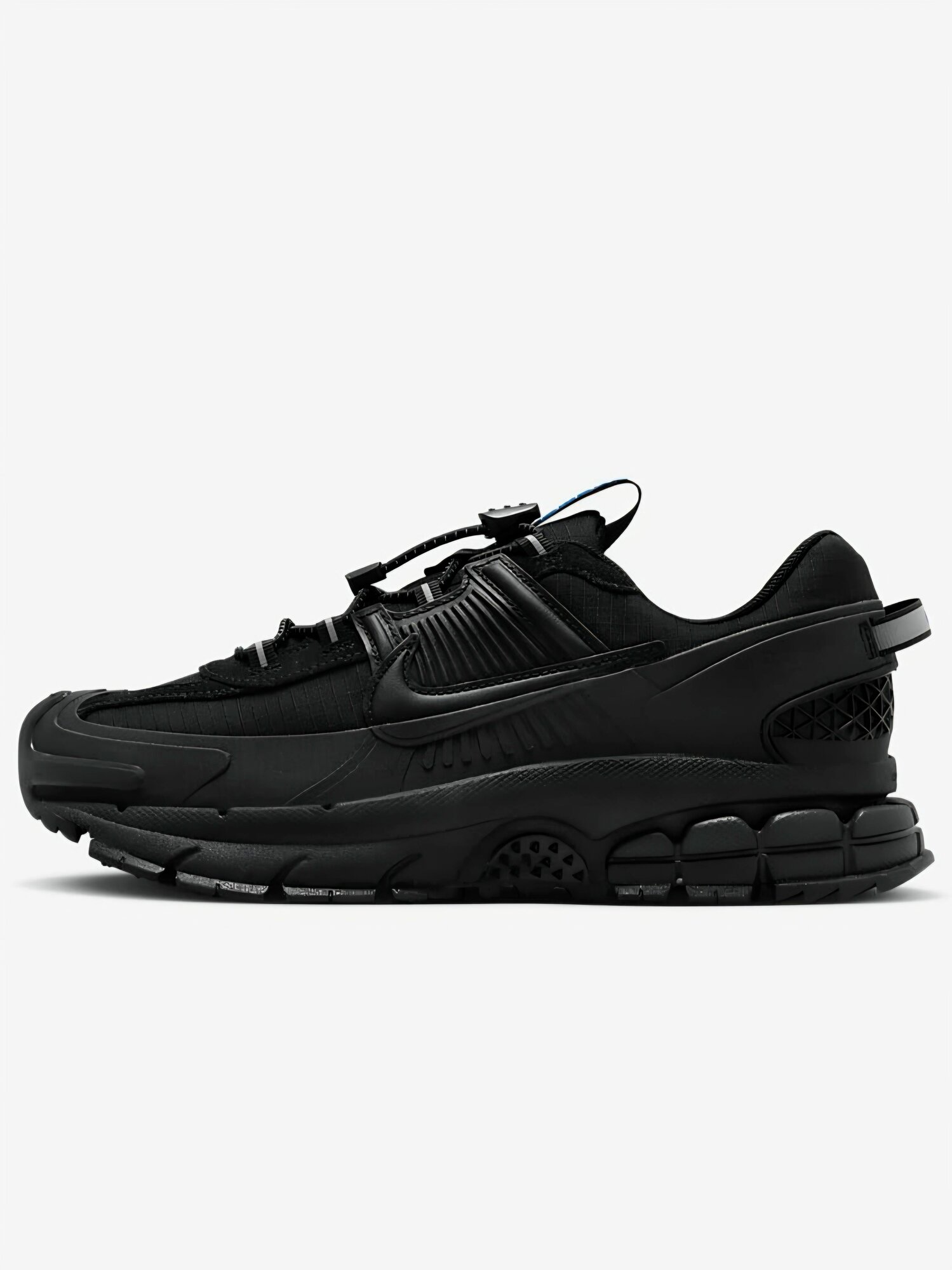 Krossovki air zoom vomero 5 roam