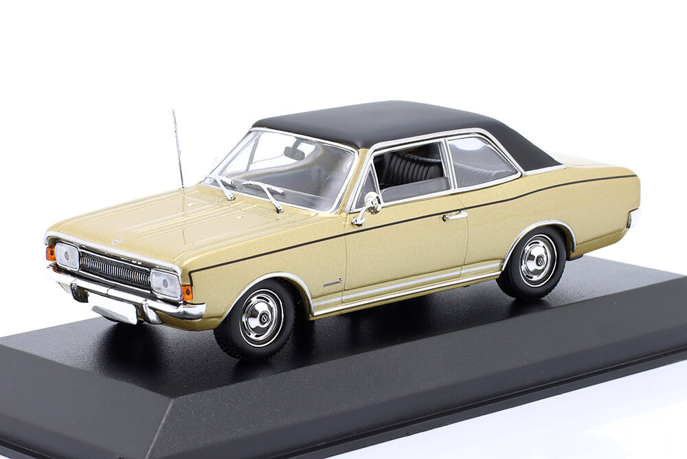 Модель коллекционная MAXICHAMPS Opel commodore 1970 golden black