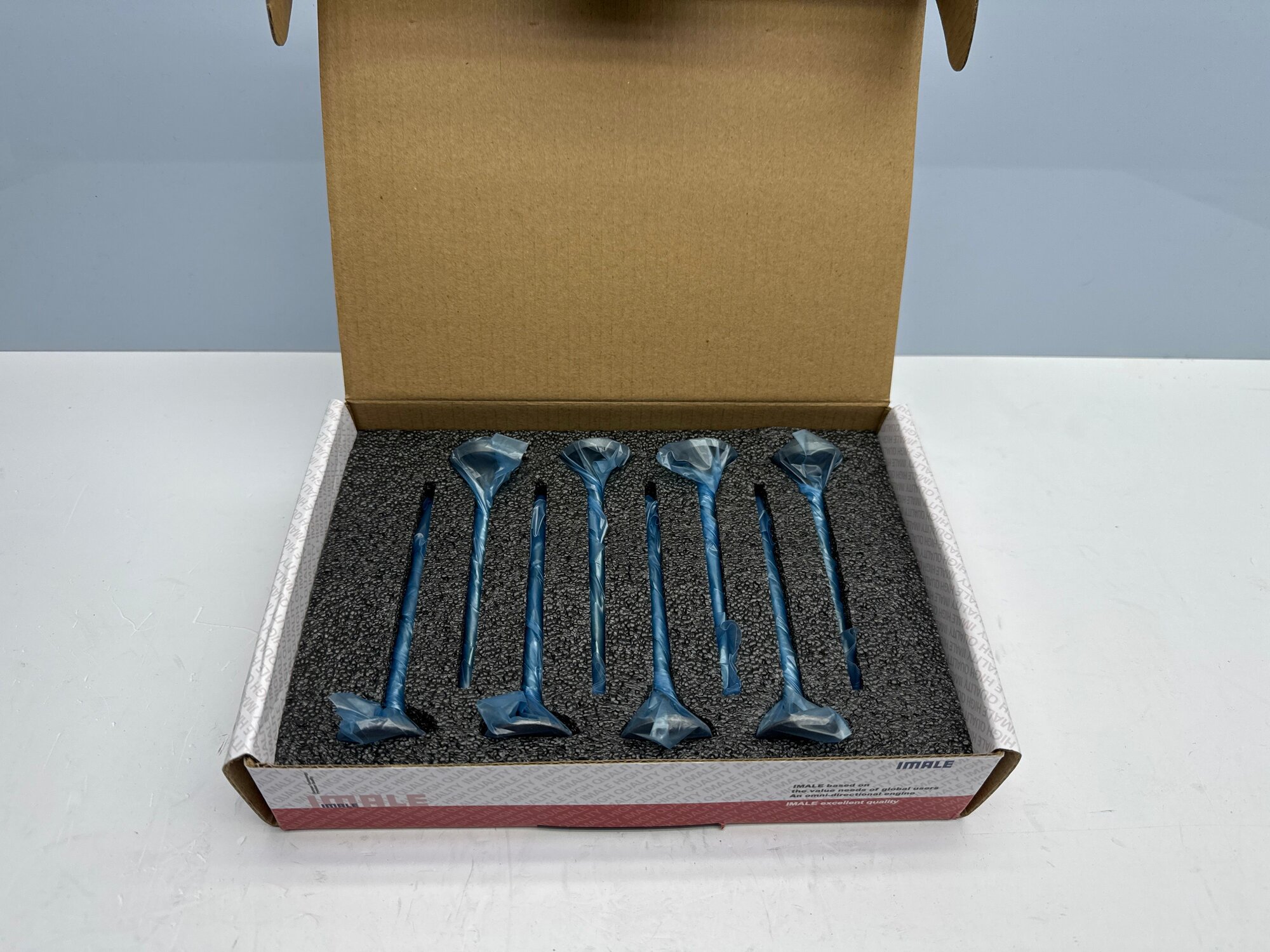 Новый комплект клапанов (впуск) VW VAG EA211 1.6 MPI CWV IMALE/IMLENG I01015003 04E109601J