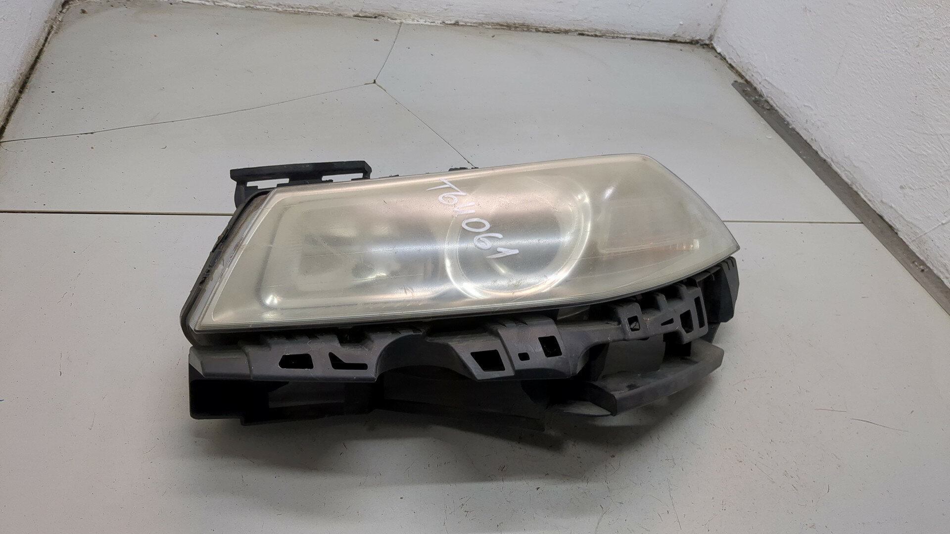 Фара (передняя) левая Renault Megane 2 Б/У