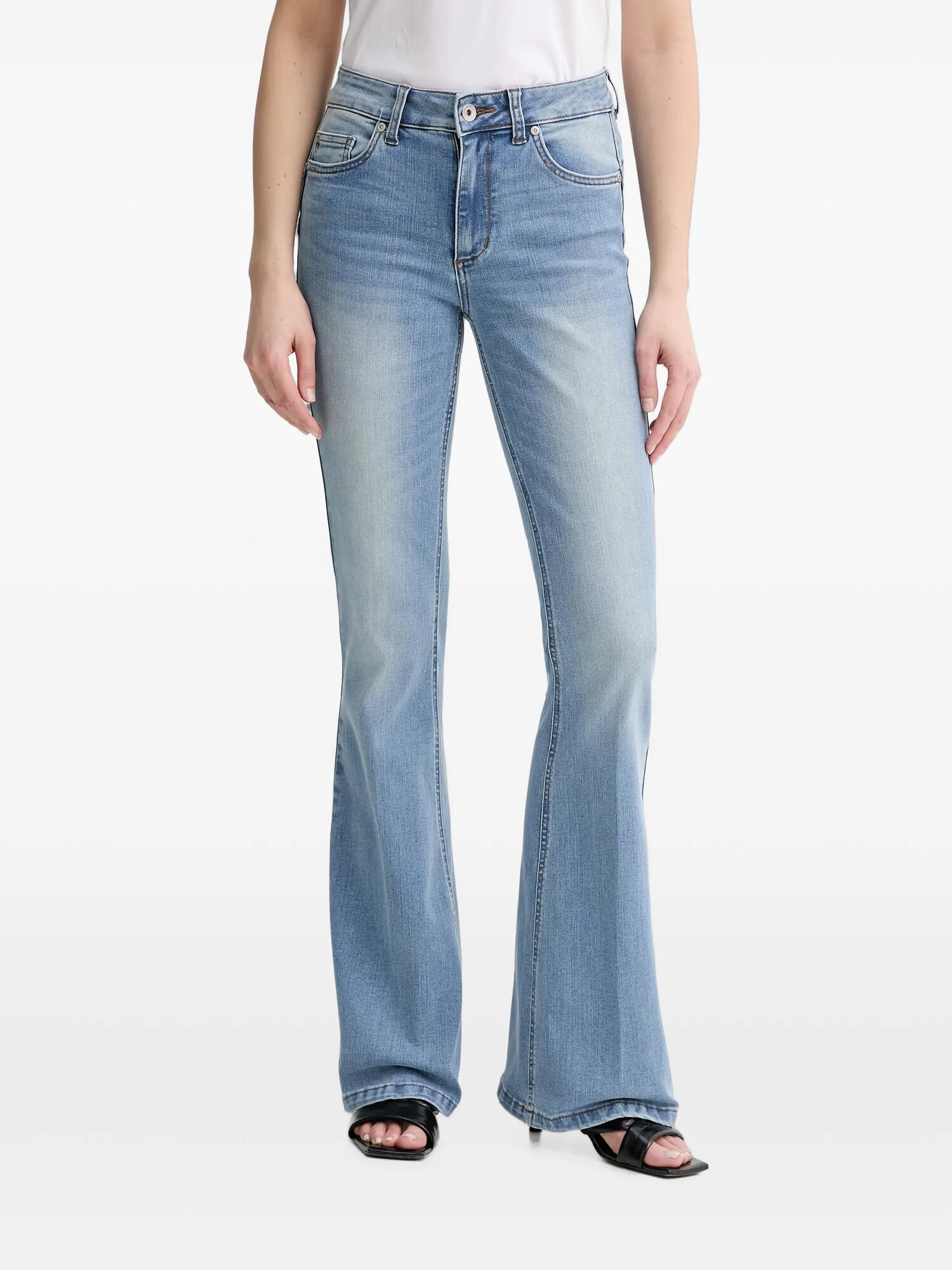 Джинсы bootcut 