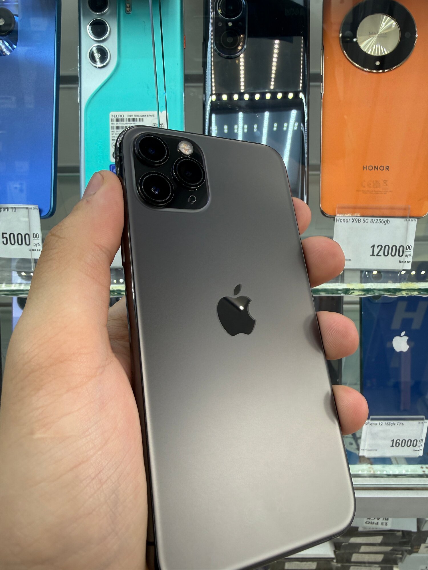 Смартфон Apple iPhone 11 Pro 64 ГБ, черный, Б/У