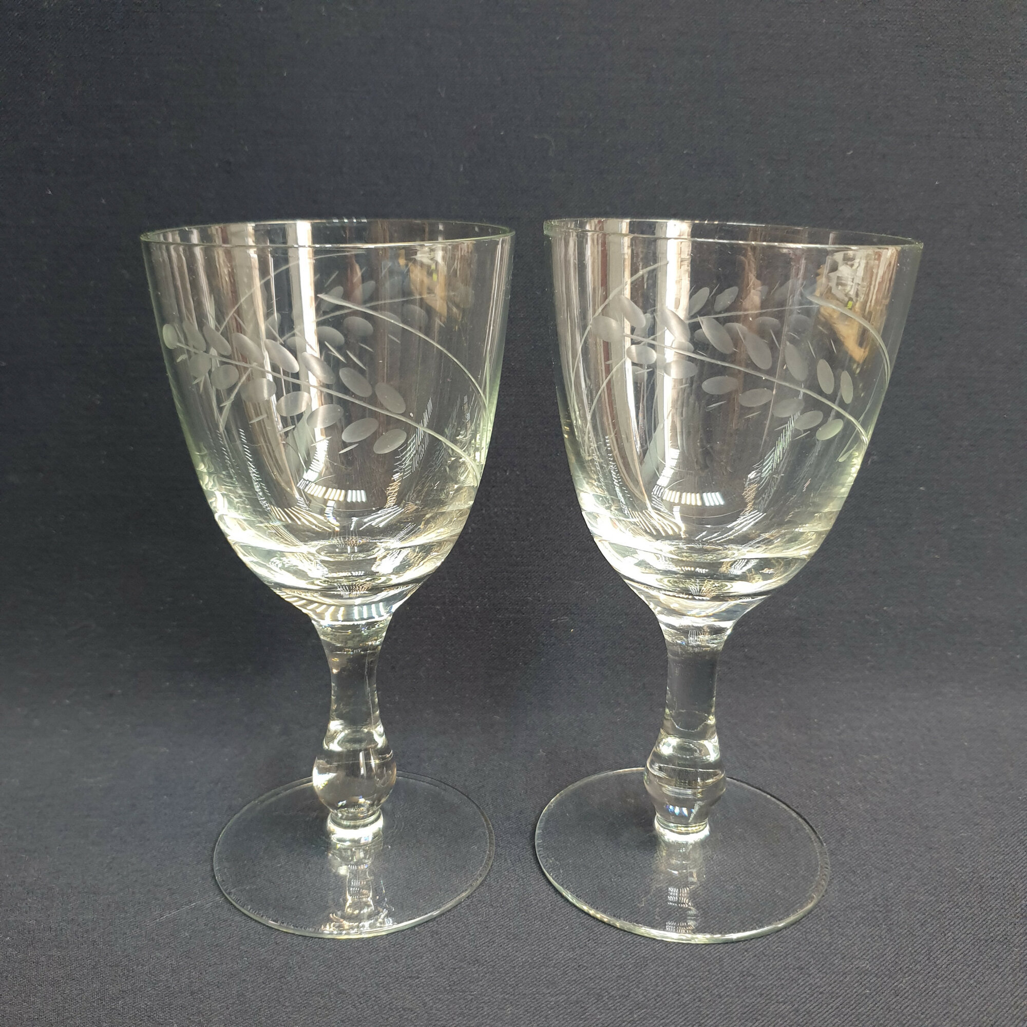 Пара бокалов Колос 14 см, стекло, ручная резка, 250 мл. Винтаж, СССР.