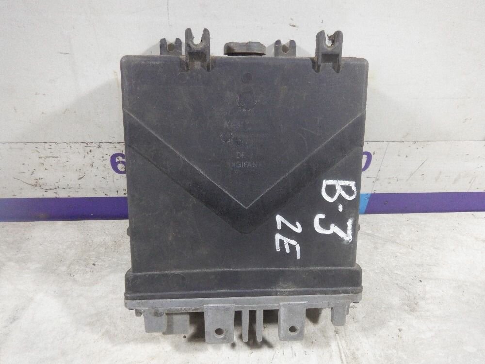 Блок управления двигателем VW Passat B3