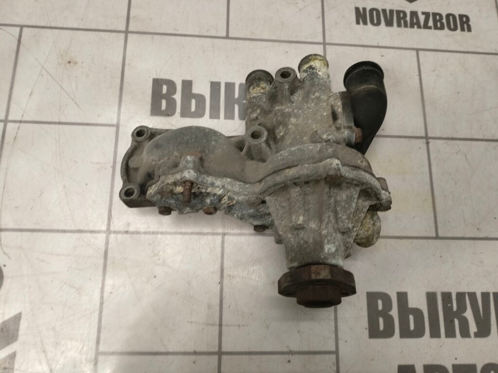 Насос водяной (помпа) VW Golf 2 Jetta 2 83-92