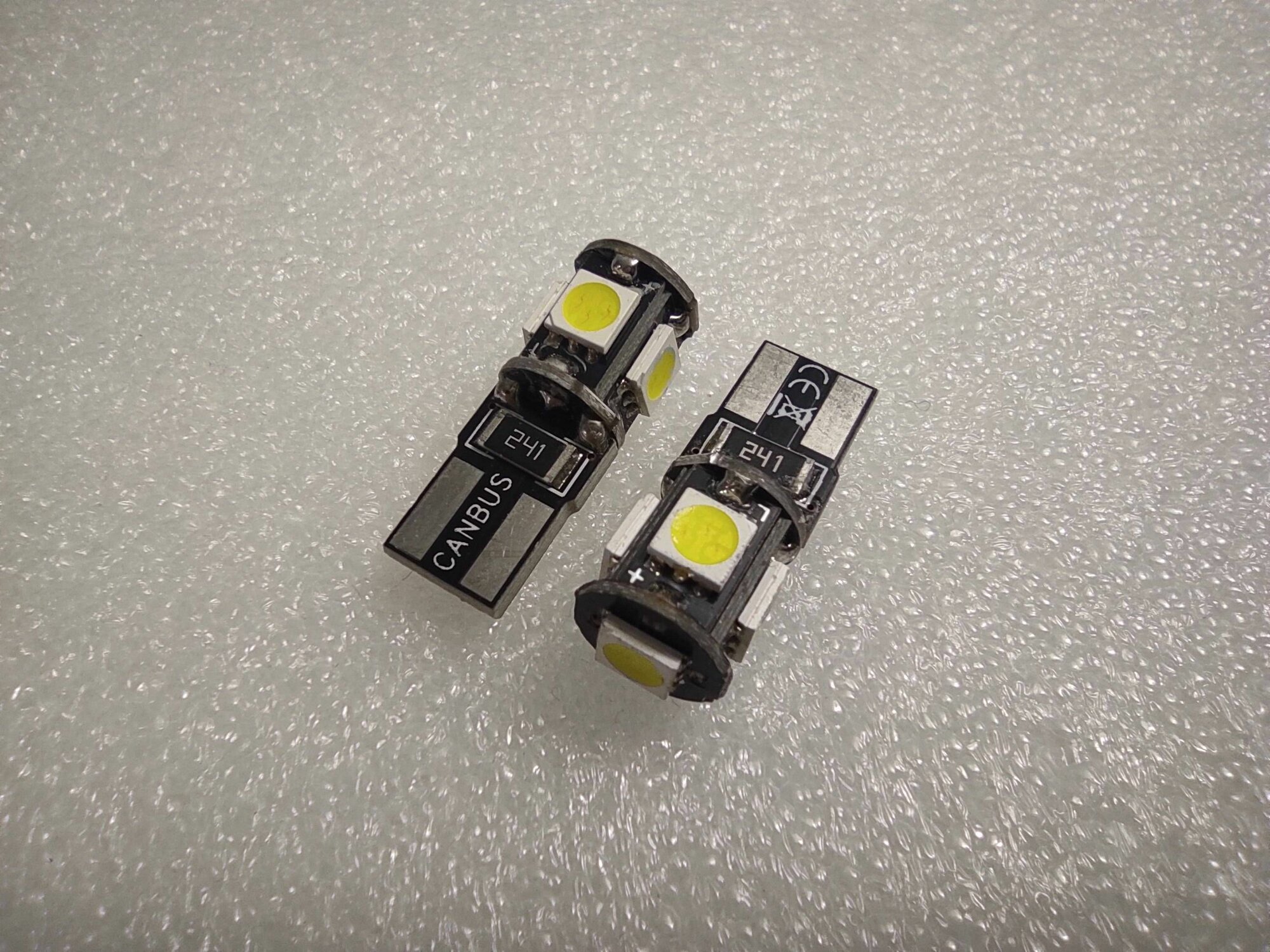 Светодиодная лампа W5W, 5 диодов, белый, 12В, CANBUS (за 1 шт.), арт: 8081-К