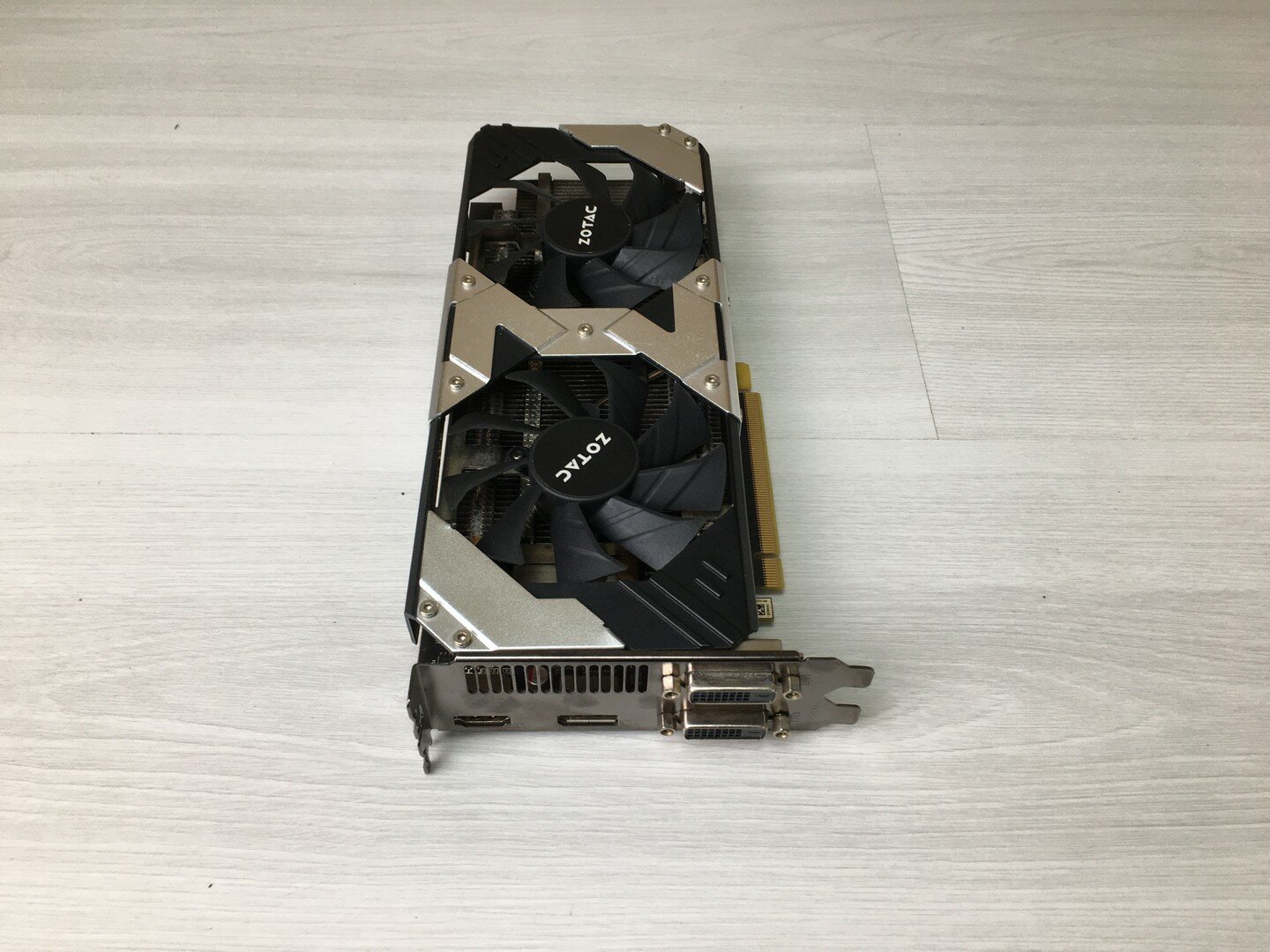 Видеокарта 3Gb GeForce 1060 GTX, Zotac GTX1060-3GD5 PCI-E
