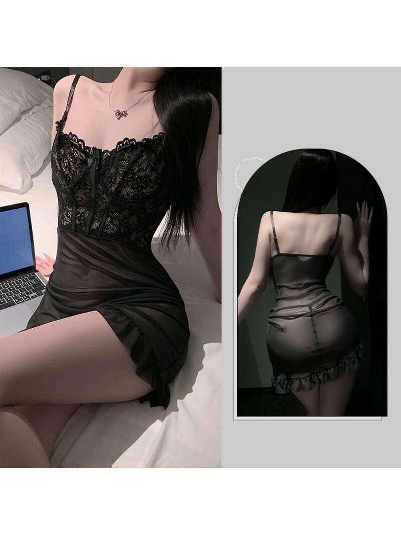 Черное прозрачное нижнее белье на подтяжках