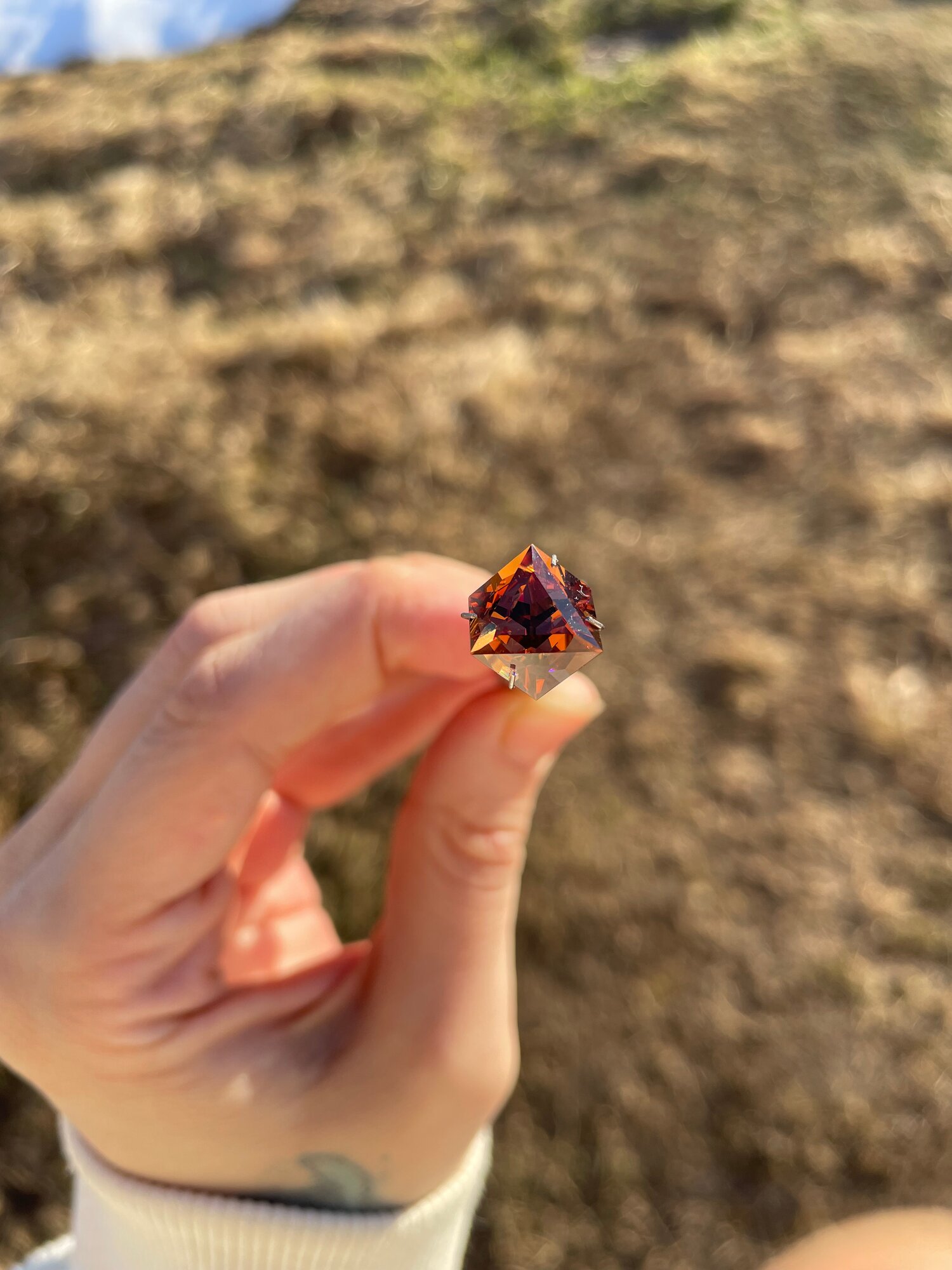 Ювелирная вставка "Фантомный Кварцит", необычная огранка, 8x8 мм, 7.35 ct