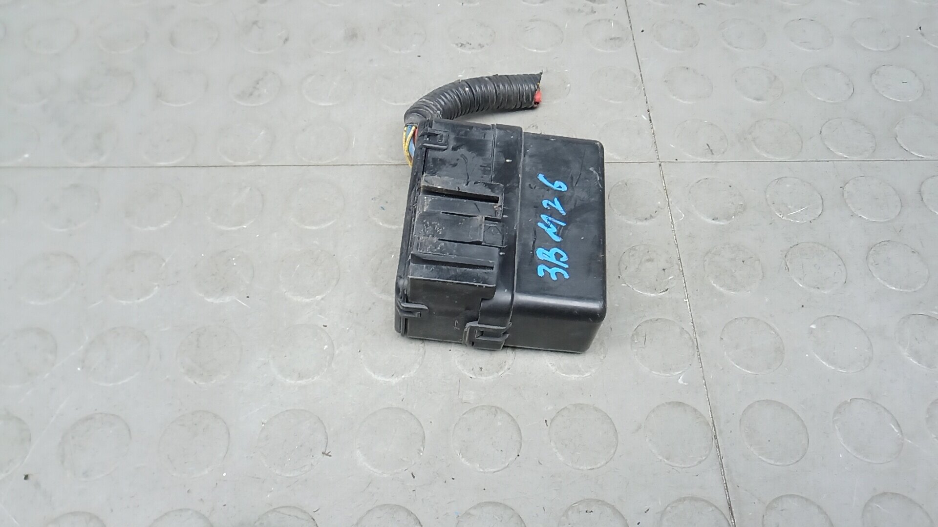 Блок предохранителей NISSAN QASHQAI J10 +2, Номер 243827990B, 25237AM600