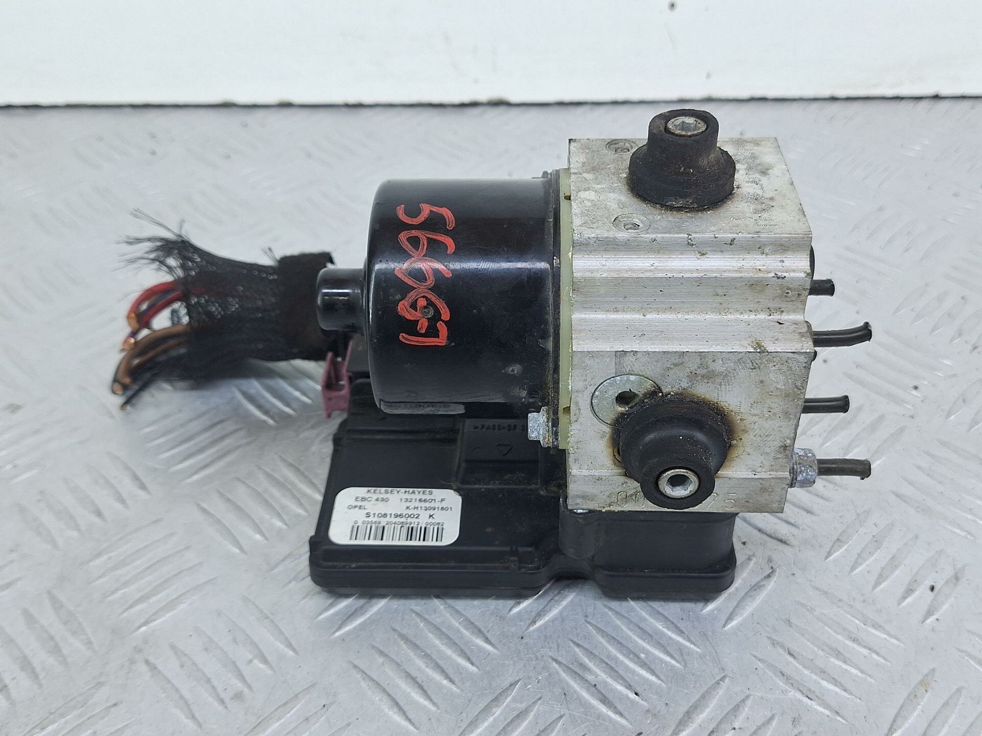 Блок ABS Opel Vectra B рест. (1999 - 2002) S108196002K